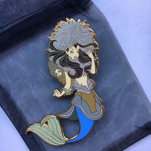 Inuit Mermaid Pin Limited Edition Around the World Mermaid Lagoon - Etsy