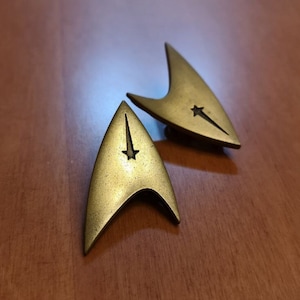Star Trek Discovery Officers Comm’s Badge - Starfleet Insignia Badge ...