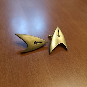 Star Trek Discovery Officers Comm’s Badge - Starfleet Insignia Badge ...