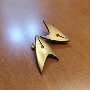 Star Trek Discovery Officers Comm’s Badge - Starfleet Insignia Badge ...