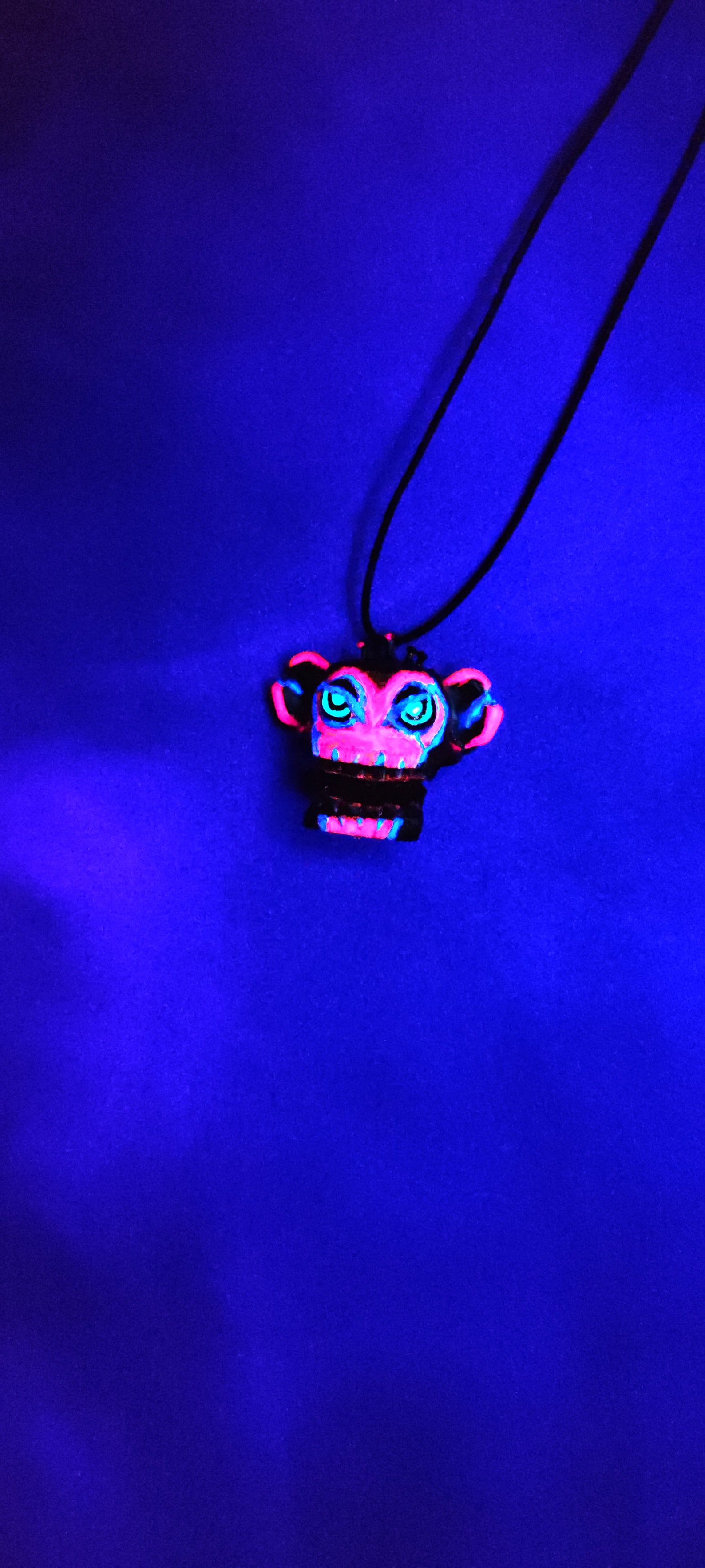 Jinx Neon Uv Paint Monkey Head Bomb Arcane Necklace - League of Legends ...