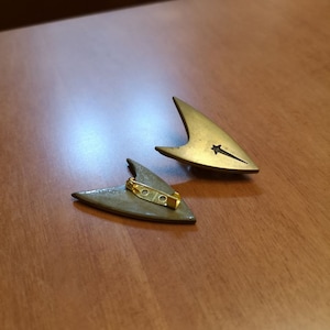 Star Trek Discovery Officers Comm’s Badge - Starfleet Insignia Badge ...