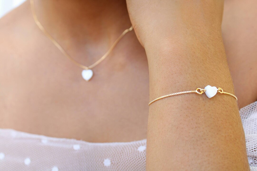White Heart Jewelry Set of 2, Minimalist Delicate Necklace and Bracelet ...