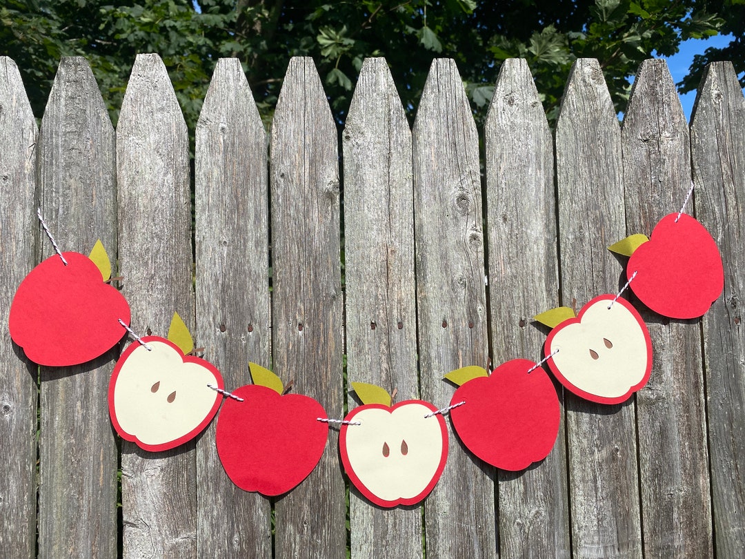 FARMHOUSE APPLE GARLAND, Fall Apple Season, Autumn, Classroom, Teacher ...
