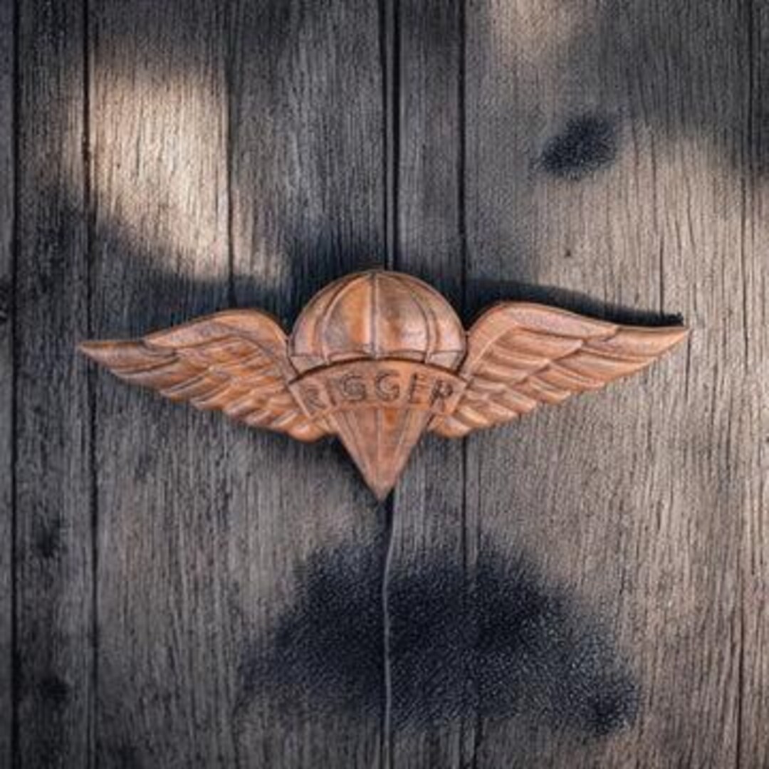 Rigger Wings | U.S. Army Parachute Rigger Badge Wall Display | CNC ...