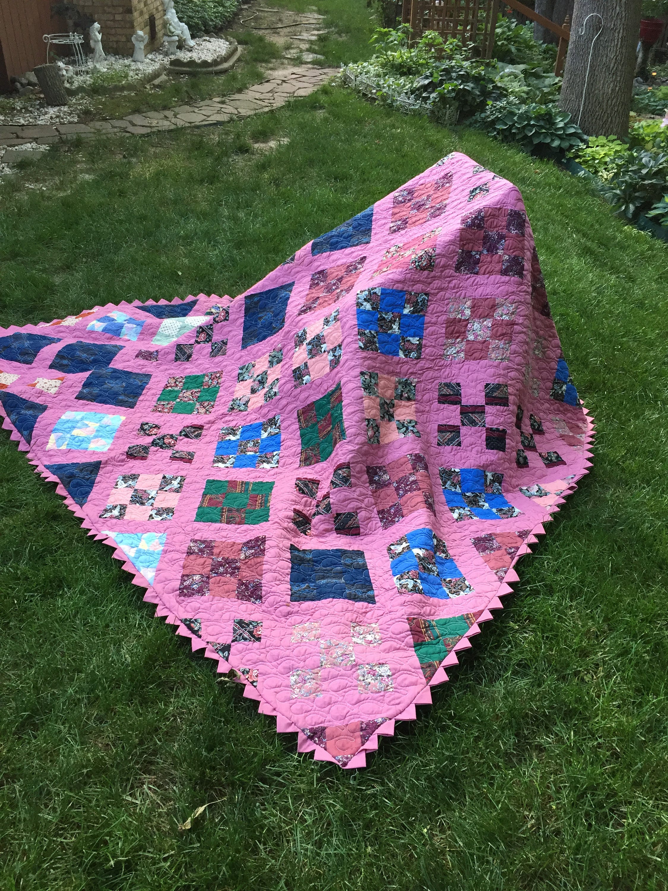 Beautiful Piecework Family Quilt - Etsy