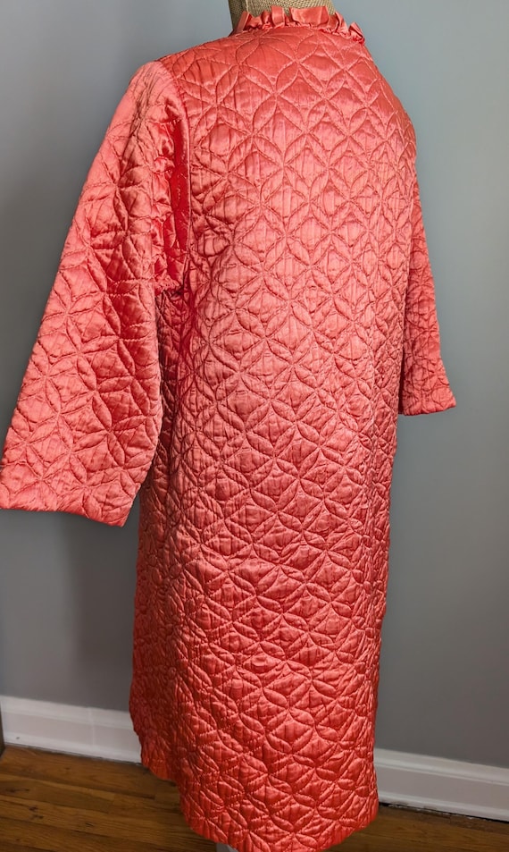 1960's quilted satin robe - Gem