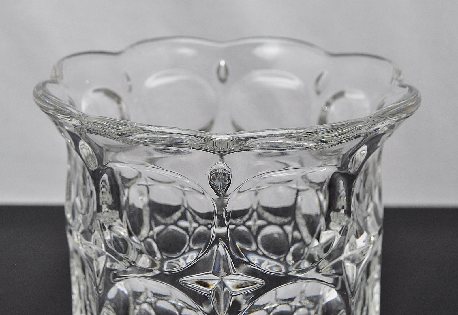 Art Deco Brockwitz Globus Flower Vase C.1920s - Etsy