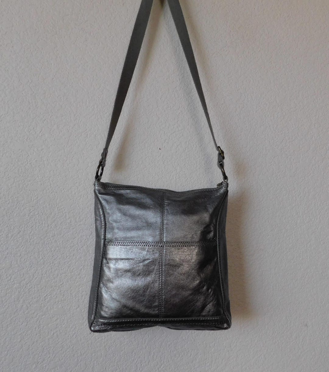 The Sak Medium Gray Leather Crossbody/colorful Lining Gray Leather ...