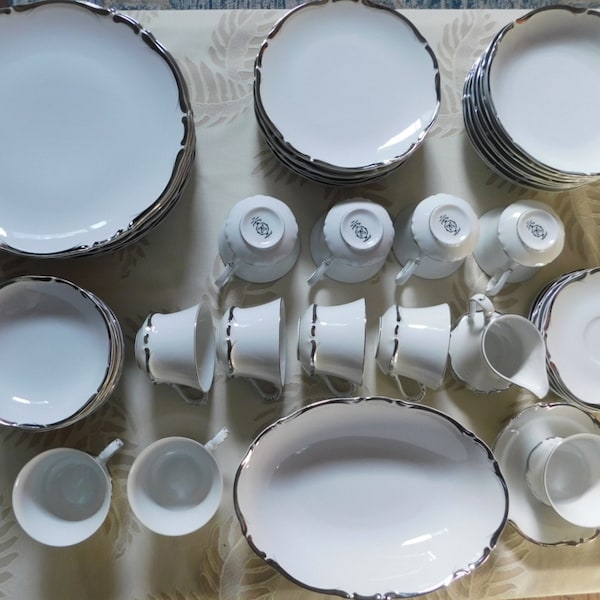 Scalloped Edge Dinnerware - Etsy