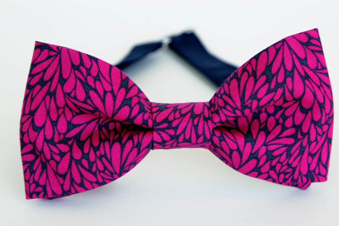 Fuchsia and Navy Floral Bow Tie, Mens Fuchsia Floral Bow Tie, Wedding ...