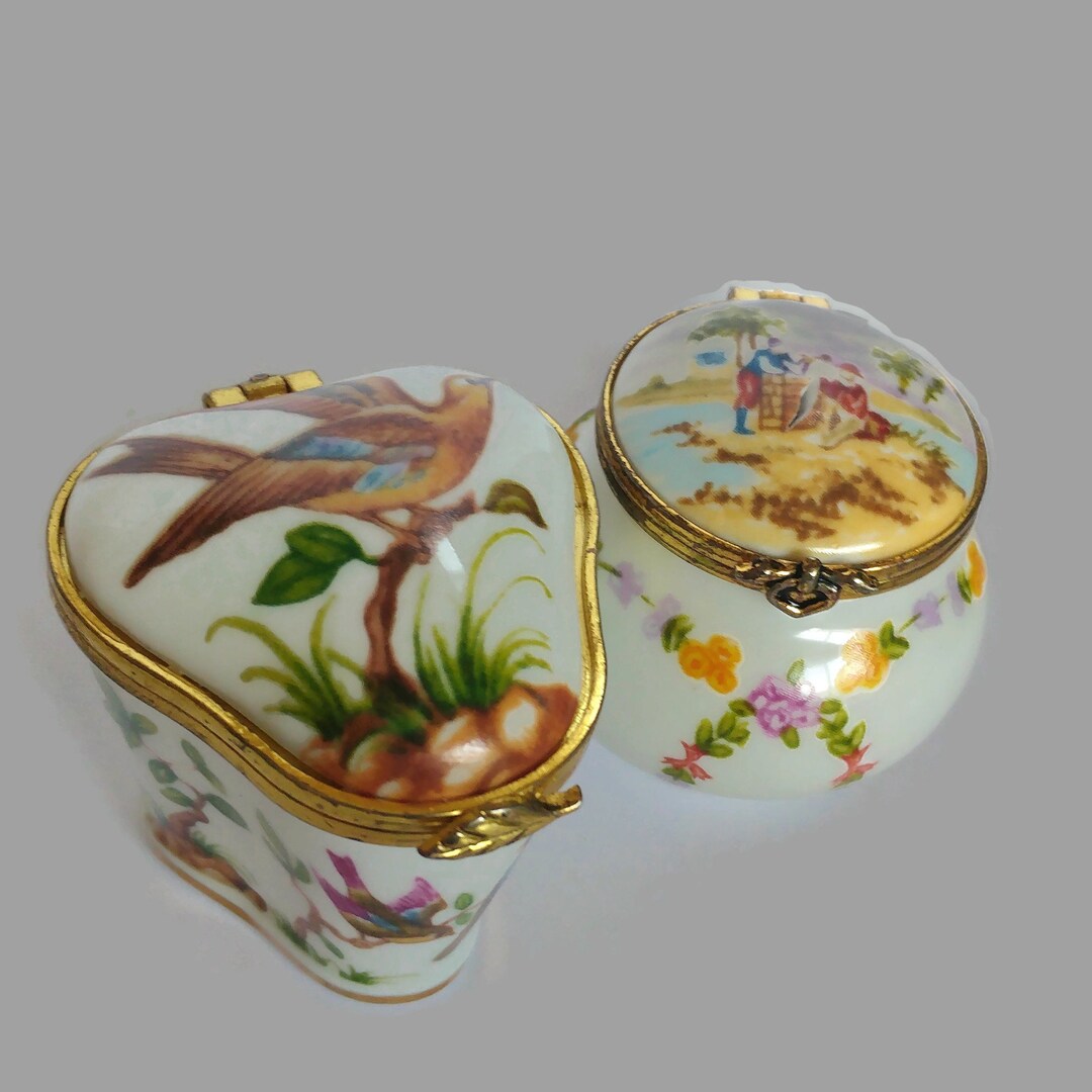Vintage Lot of 2 Pill Boxes Hand Painted Trinket Boxes Signed Pill ...