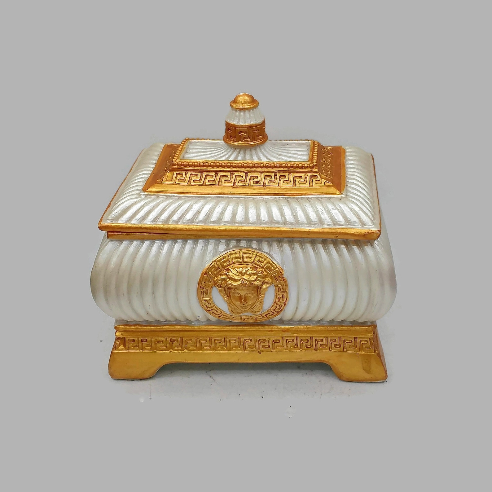 Vintage Pill Box Ceramic Trinket Box collectible Pill Box - Etsy Sweden