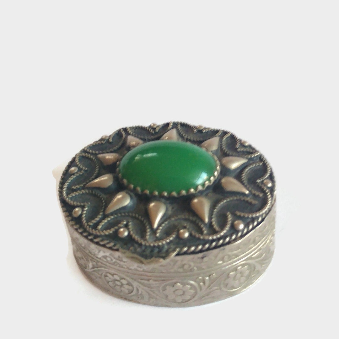 Vintage Pill Box Trinket Box, Green Glass Pill Box Collectible Pill ...