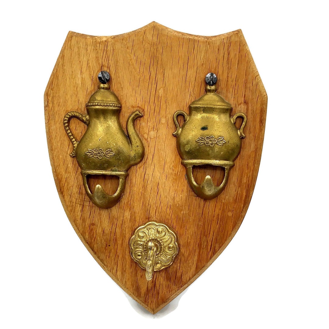 Vintage German Wood Wall Pluck ,kitchen Decor,home Decor - Etsy