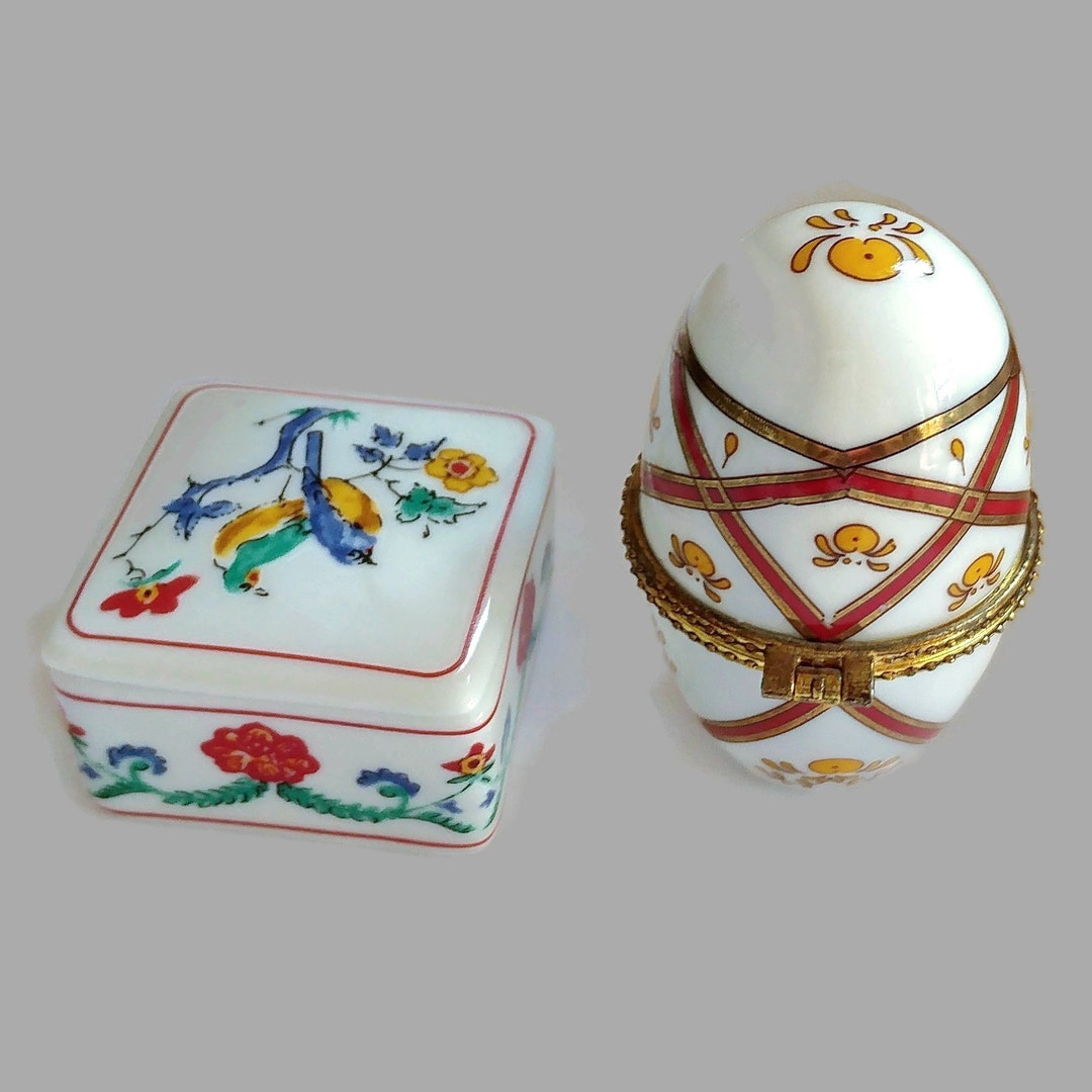 Vintage Lot 2 Pill Box Trinket Box, Porcelain Pill Box Collectible Pill ...