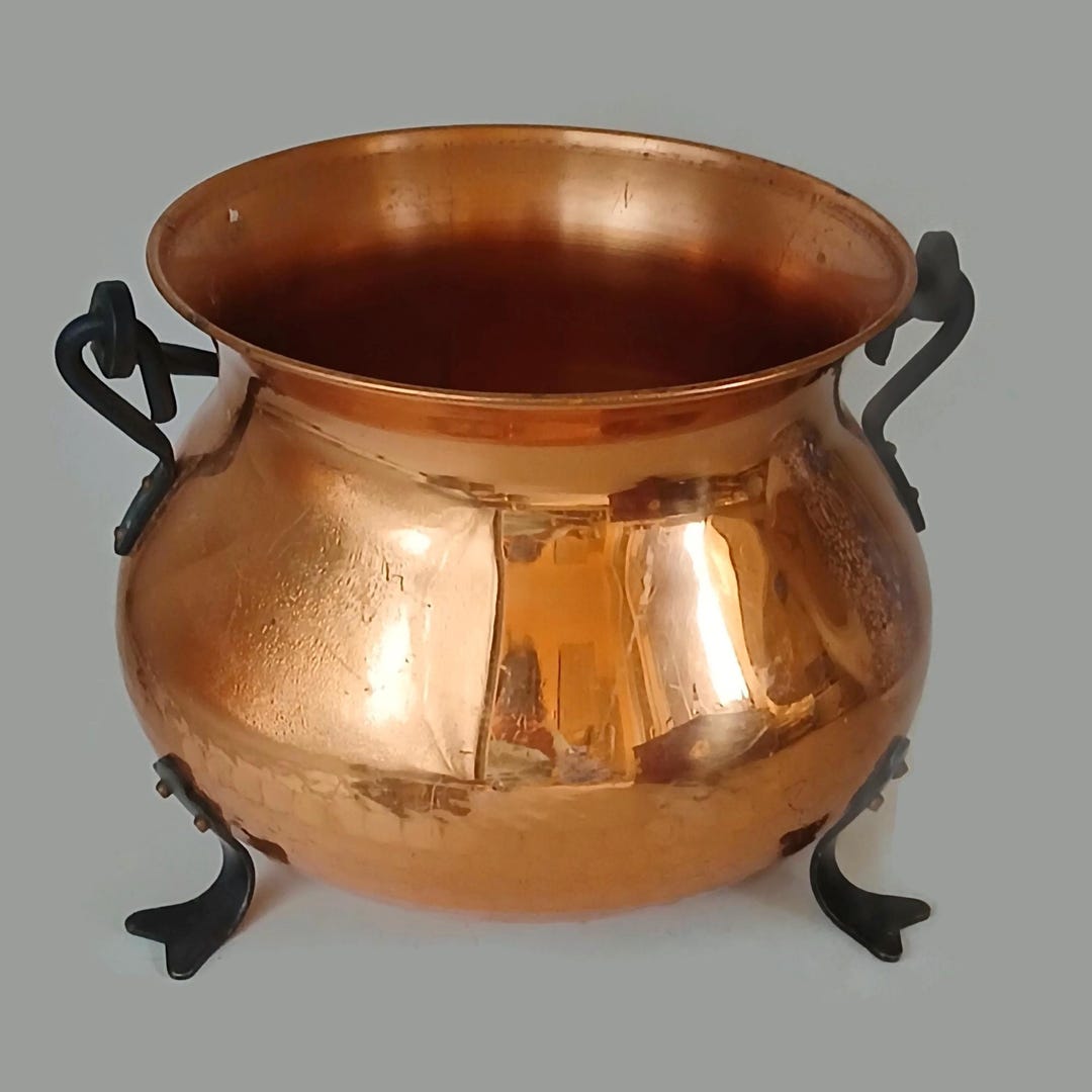Vintage Copper Cauldron Pagan / Witchcraft / Witch Wicca Cauldron Home ...