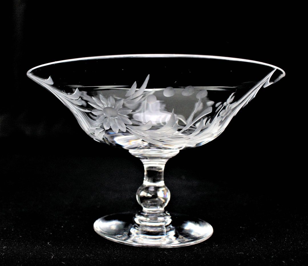 LIBBEY Crystal Dessert Stand: Etched Daisy Footed Bowl, Vintage USA - Etsy