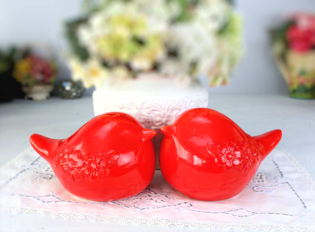 Red Bird Figurines, 2 Woodland Vintage Birds, Chubby Modern Table ...