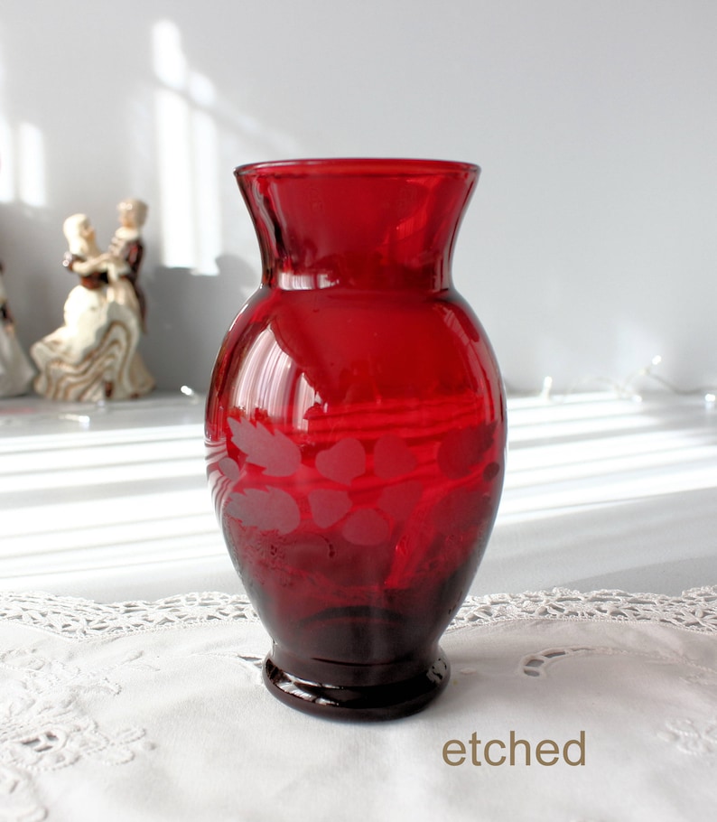 Etched Ruby Red ANCHOR HOCKING Vase, Dark Red Glass, Shabby Chic, Made ...