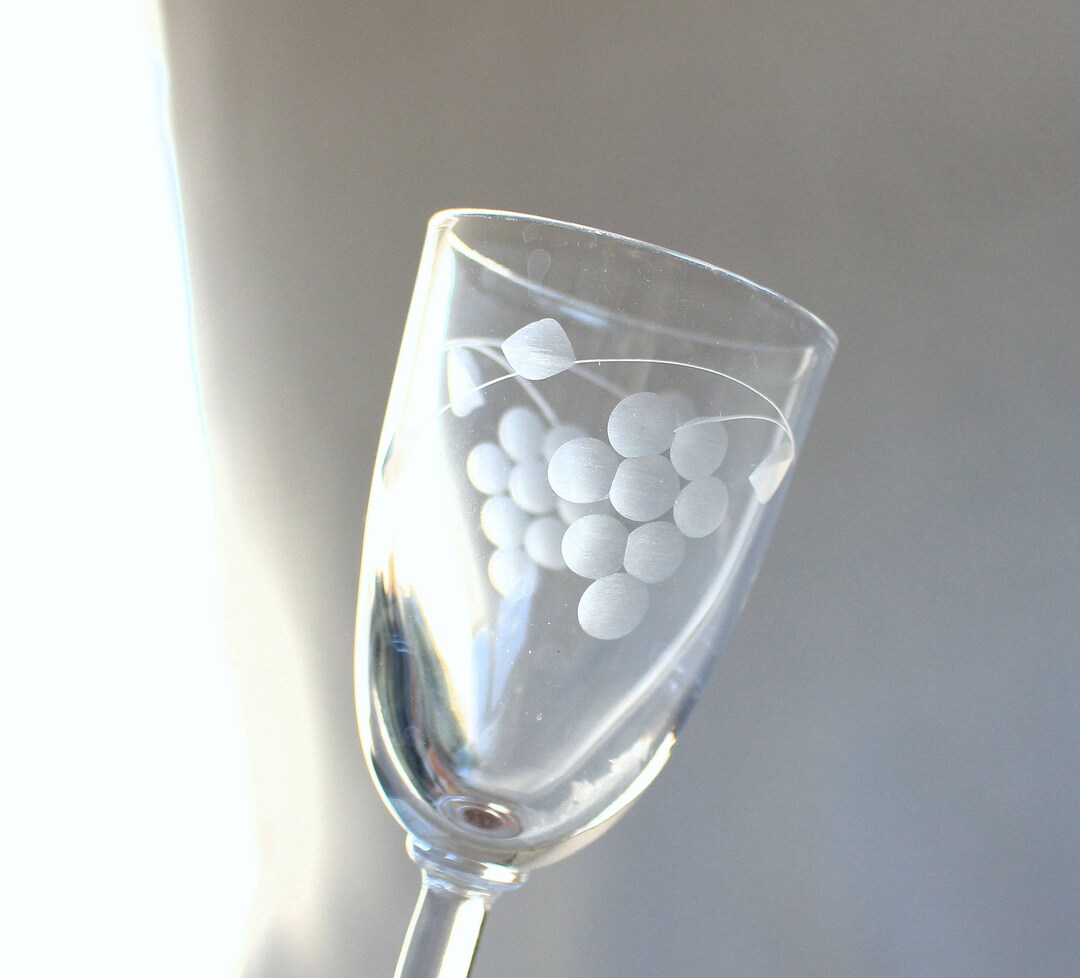 Vintage Etched Grape Shot Glasses, 2oz Liqueur Glassware, Set of 5 - Etsy