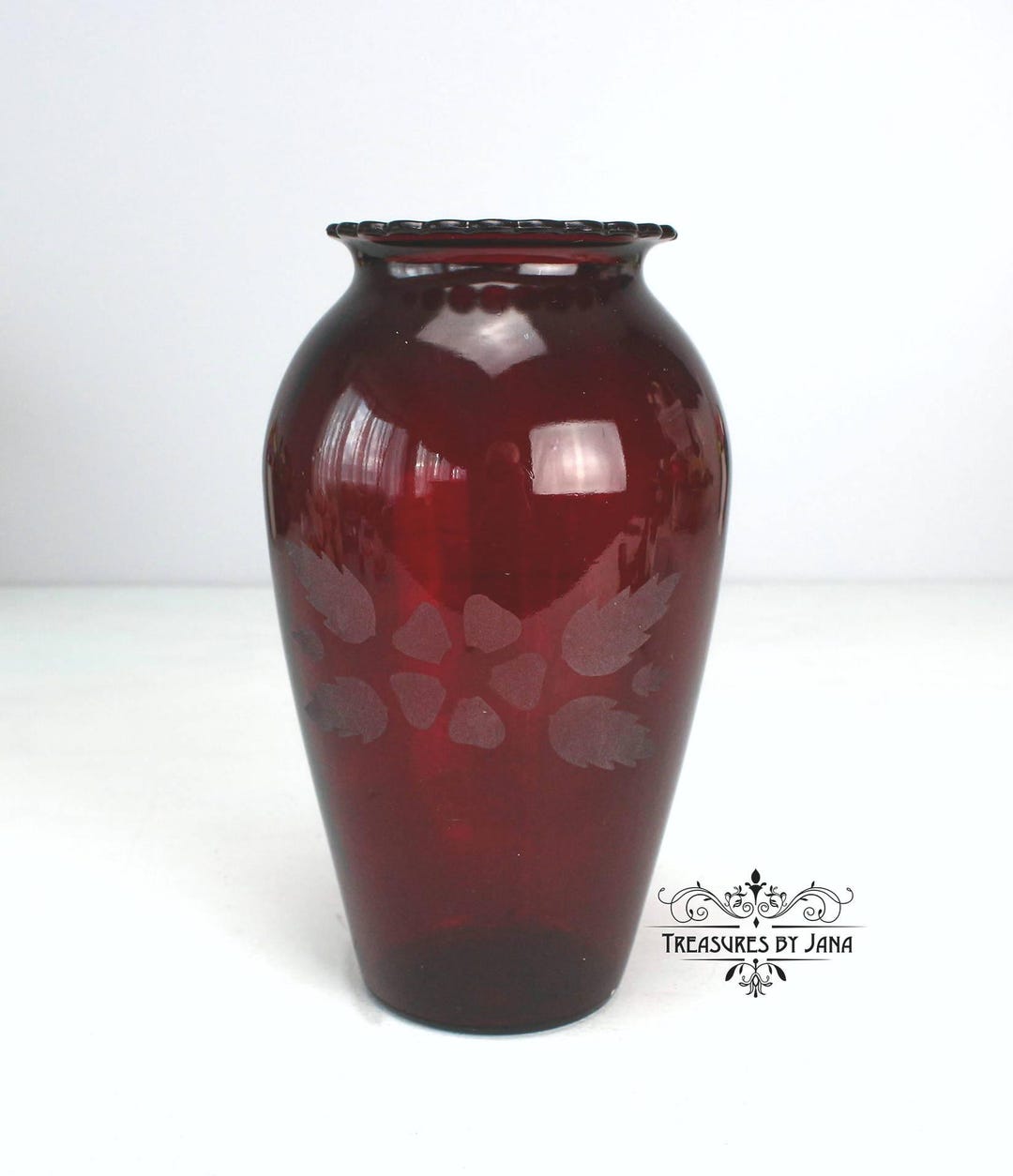 ANCHOR HOCKING Royal Ruby Vase, Etched Flower Glass, Shabby Chic Decor ...