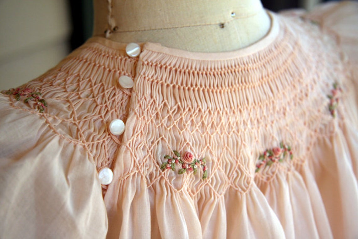 Roses All Around Smocking Design by Trudy Horne - Etsy