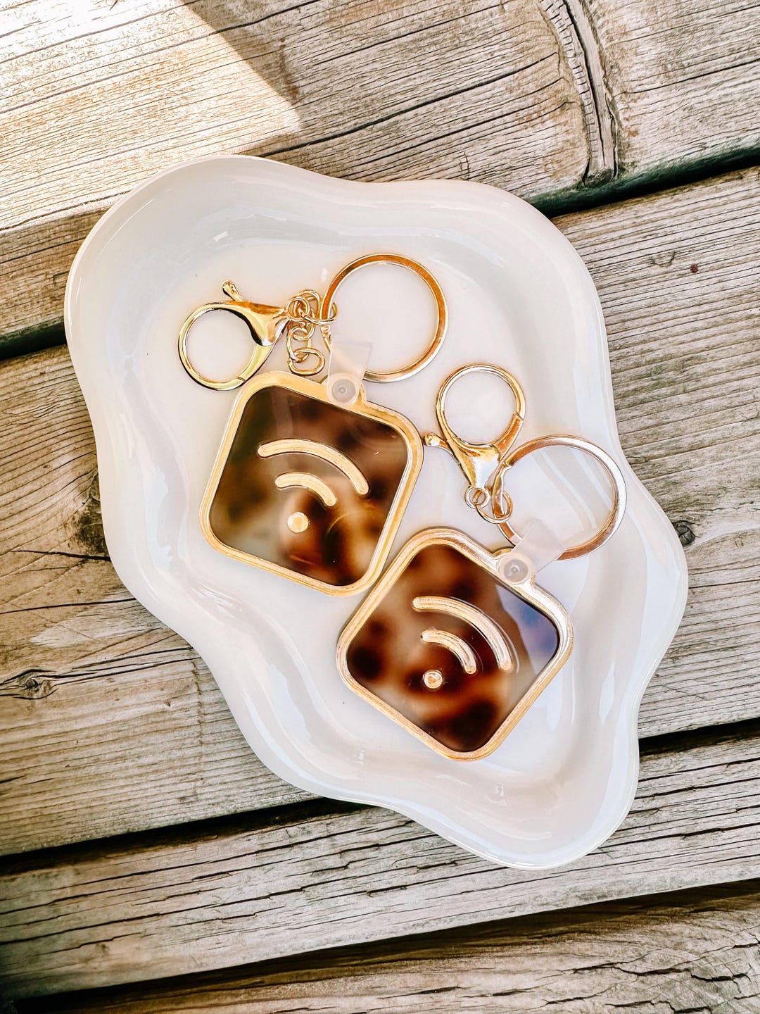 NFC Chip Technology Keychain, Custom Logo Keychain, Instagram , Name ...