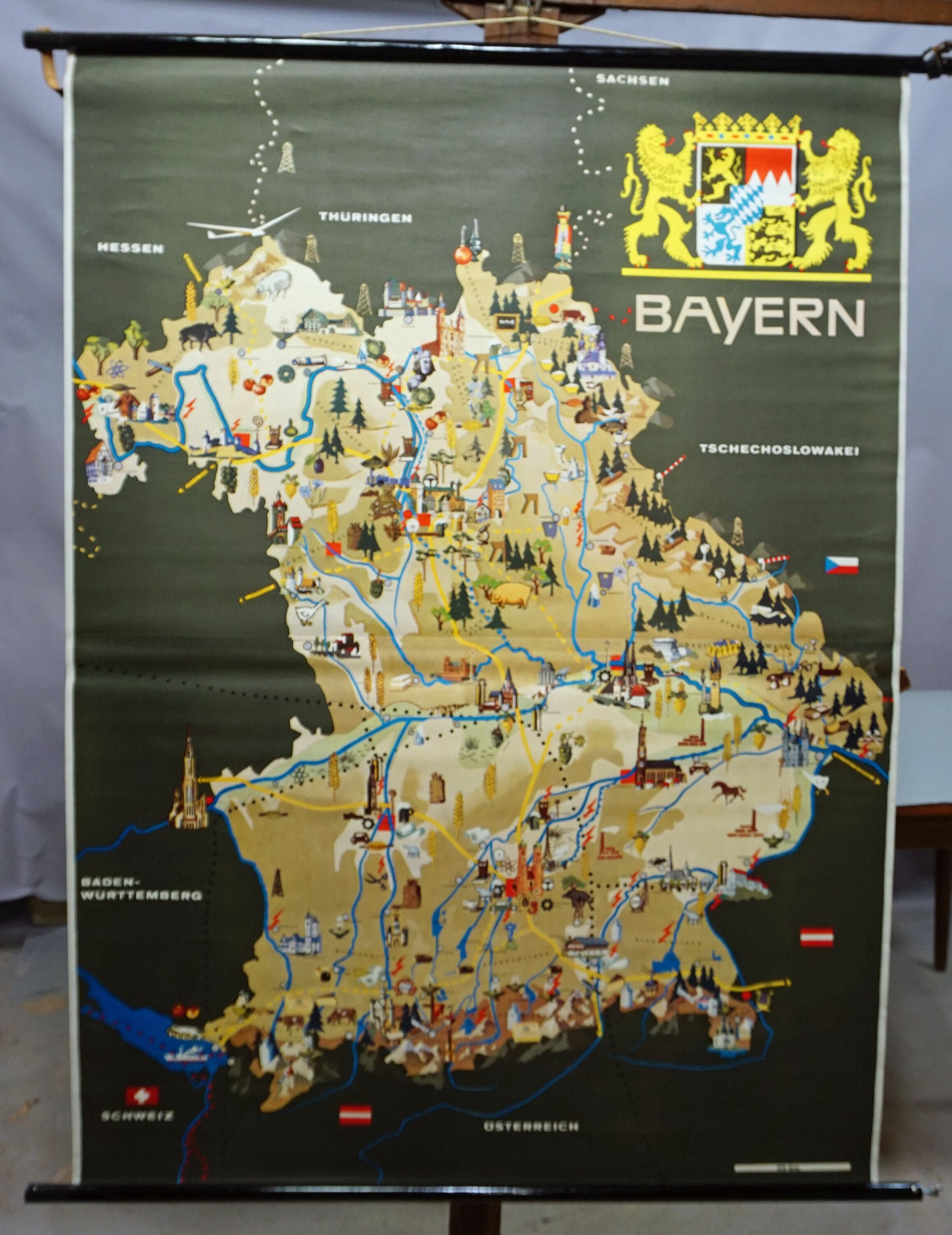 Countrycore Mural Vintage Picture Map Bavaria Rollable Wall Chart ...