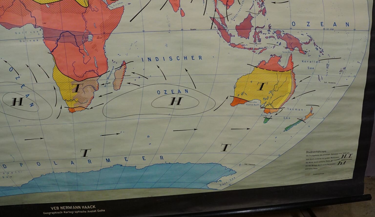 Pull-down Mural Wall Chart Poster Geography World Map the Earth Climate ...