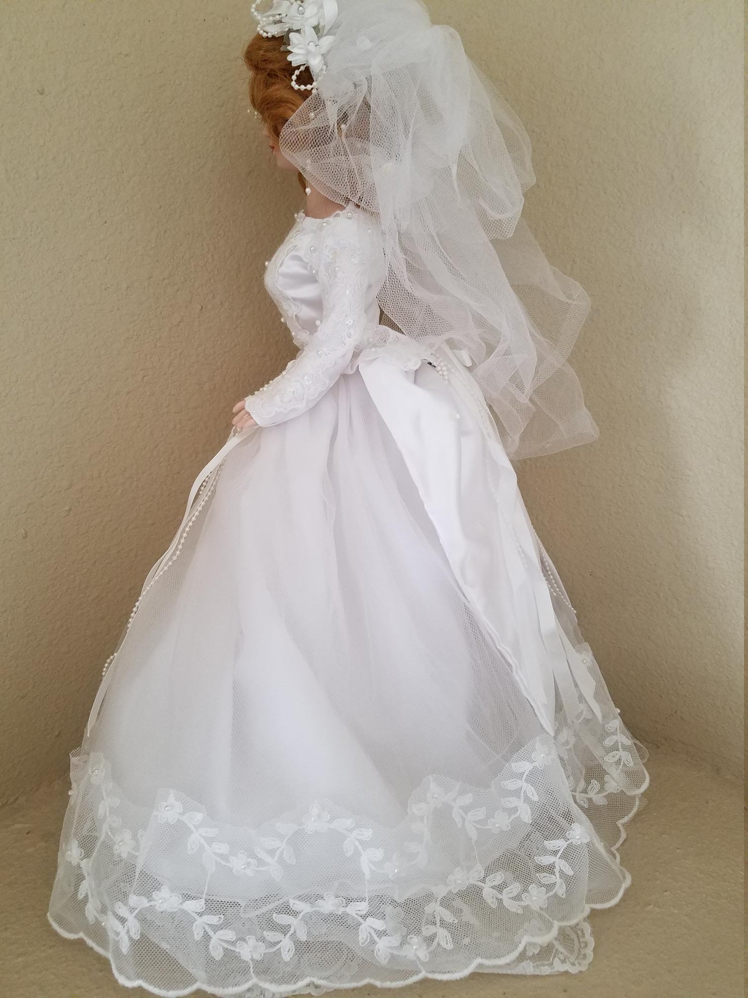 Vintage Collectible, Poseable, Porcelain Bride Doll - Etsy