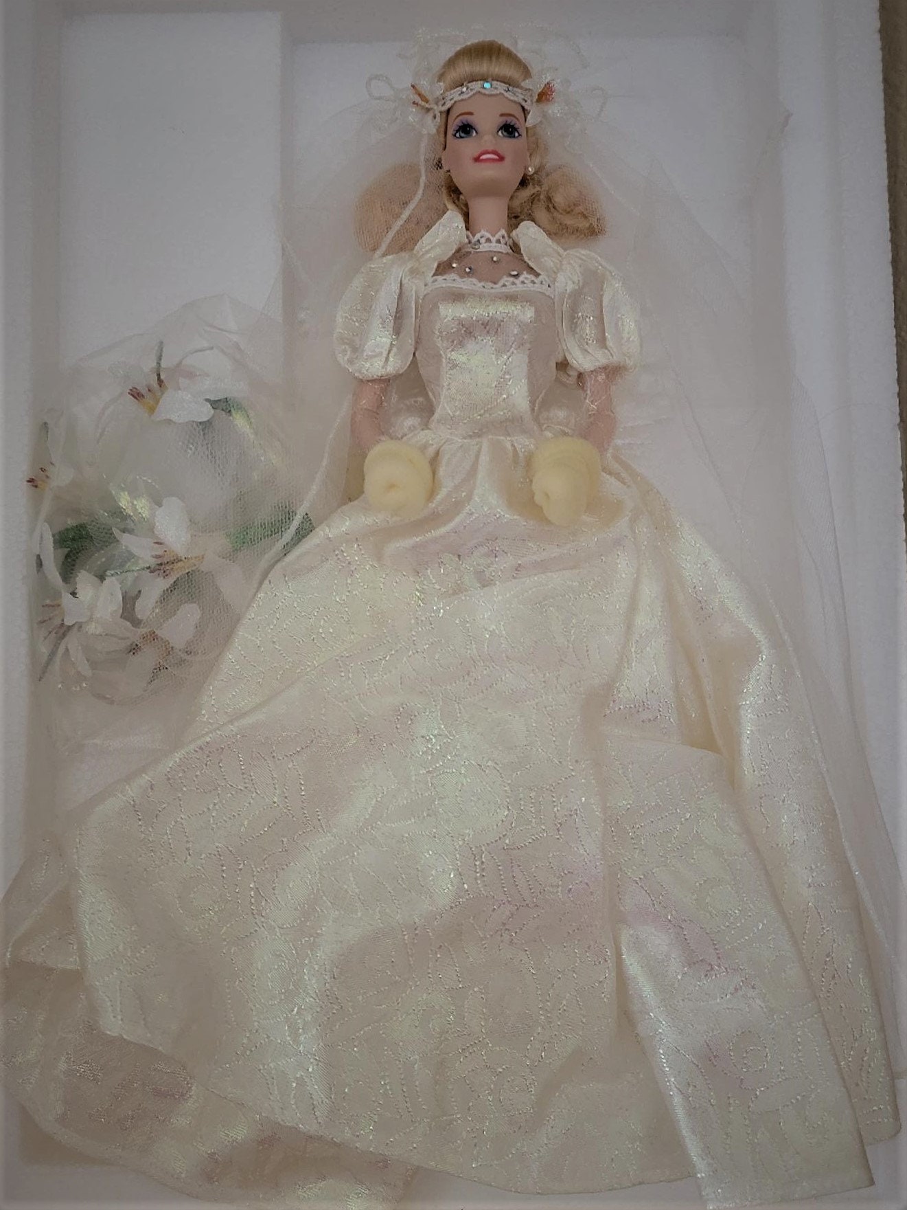 Star Lily Bride Porcelain Barbie Doll 1994 First in Series, Limited ...
