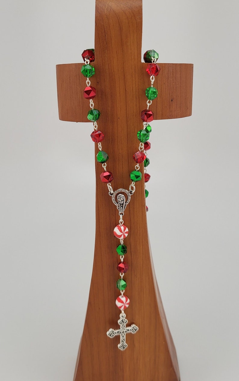 Christmas Themed Rosary in Red and Green Faceted Beads. - Etsy