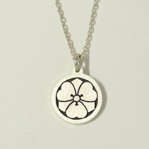 1/2"=13mm Pendant - Ken-katabami in a Circle - Kamon Necklace ...