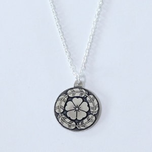 Cherry Blossom in Five Hawk Feathers Kamon Necklace Japanese Clan Crest ...