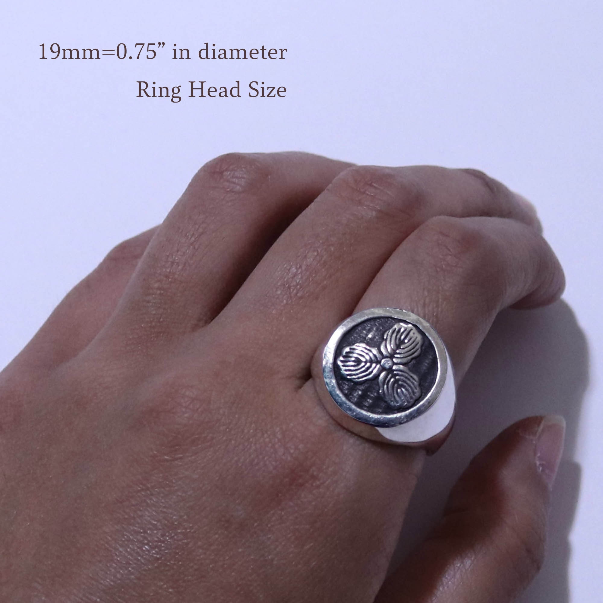 Three oak in a circle Small Ring Japanese Kamon ring | Etsy