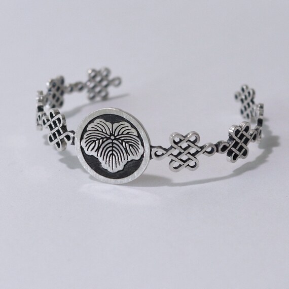 Bangle /ivy in a Circle / Kamon / Japanese Mon / Sterling | Etsy