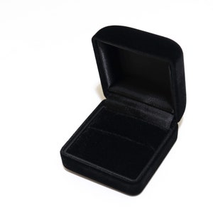 Crossing Hawk Feathers in a Circle- Small Ring - Japanese Kamon Ring - Etsy