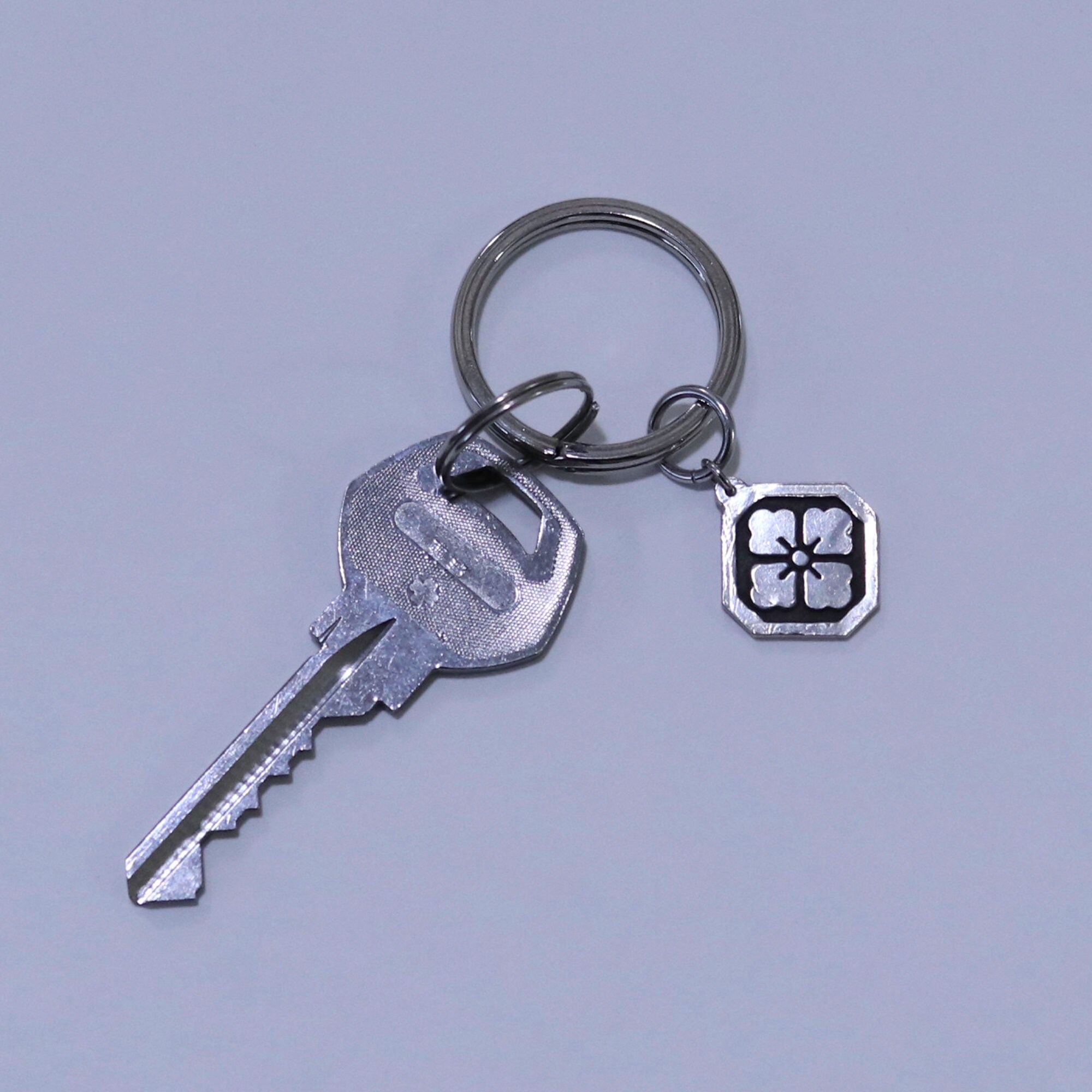 Silver Keyholder Japanese Kamon Clan Crest Hanabishi in | Etsy