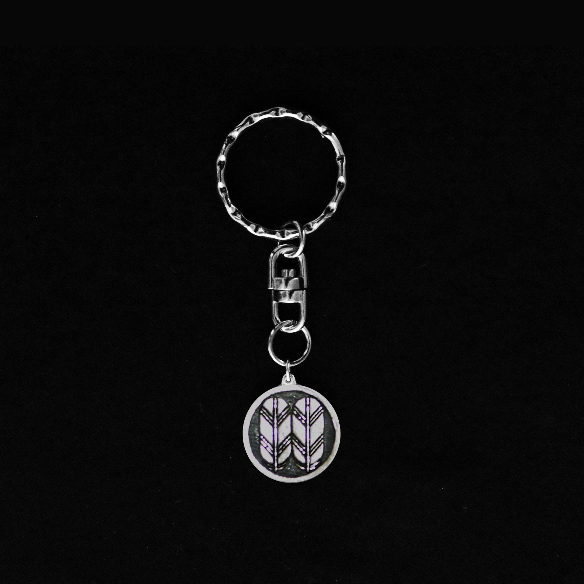 Hawk Feathers in a Circle Japanese Kamon Keyholder - Etsy