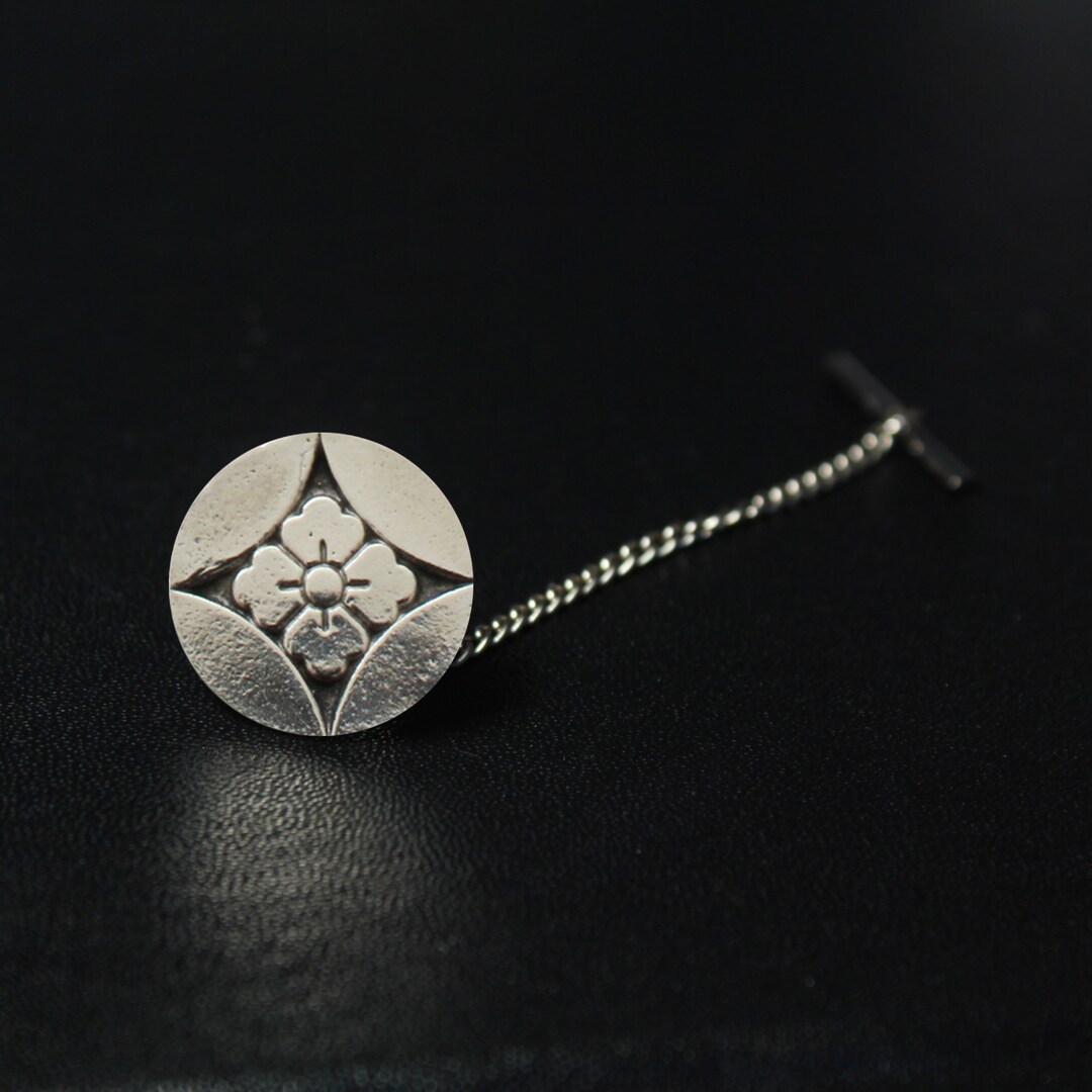 Shippou ni Hanabishi Kamon Silver Kamon Tie tack / Lapel pin - Etsy Polska