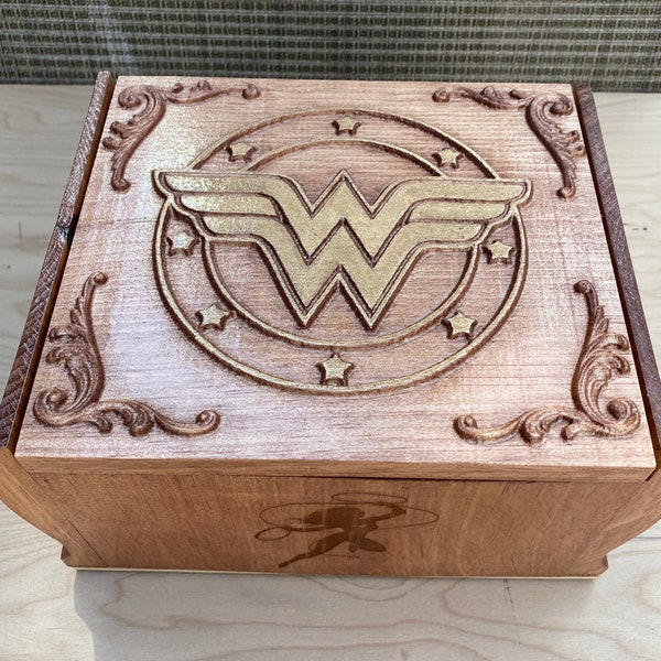 Wonder woman - Etsy