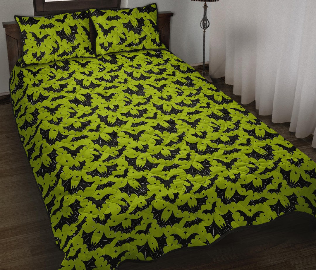 Batty Bats Quilted Blanket Set, Halloween Quilt, Halloween Bedding ...
