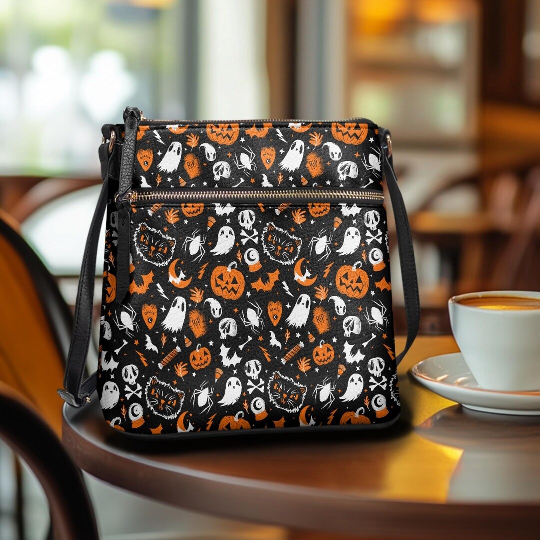Spooky Black Cat Skull Jack-o-lantern Ghosts Black White Orange ...