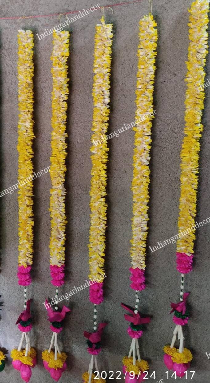 5 Feet Length Lotus Solawood Flower Strings of Indian Flower Garland ...