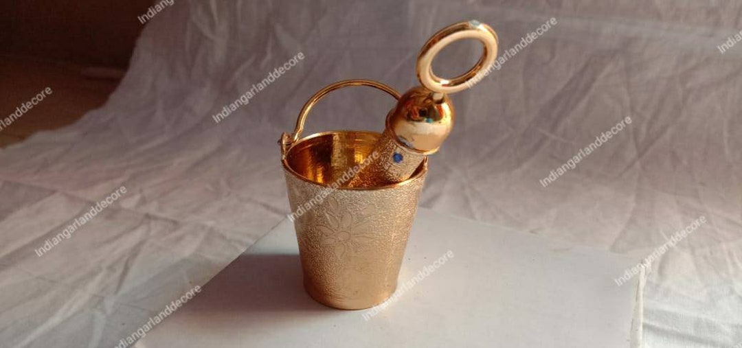 Metallic Finishing Decorative Pichkaari With Bucket (balti) Laddu Gopal ...