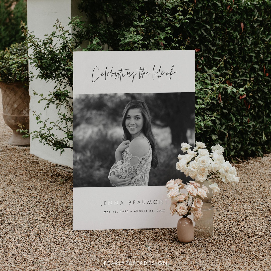 Celebration of Life Welcome Sign With Photo, Minimalist Funeral Welcome ...