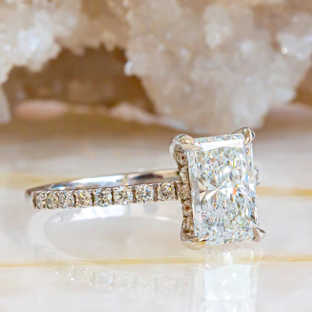 Radiant Cut Diamond Ring, Diamond Engagement Ring,elongate Diamond Ring ...