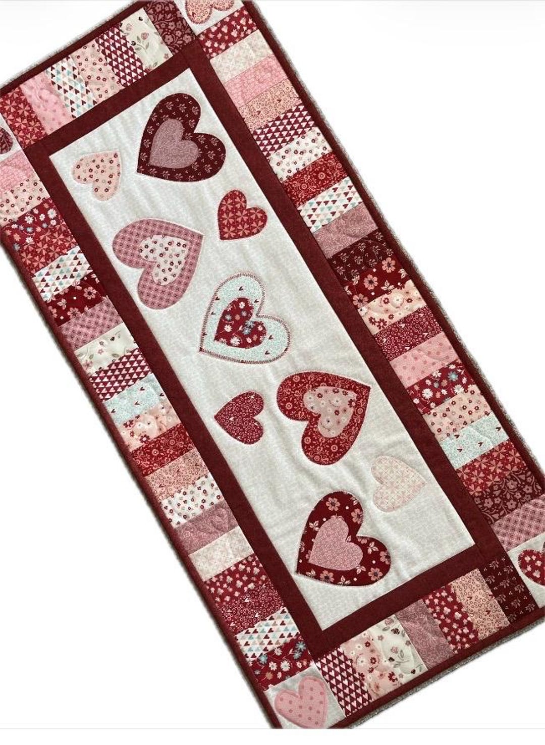Valentine’s Table Runner PDF Pattern, Heart Table Runner Pattern ...