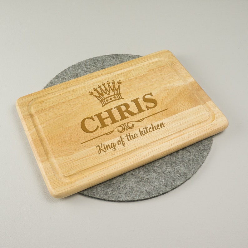 King of the Kitchen Wooden Chopping Board. Personalised Engraved Wood ...